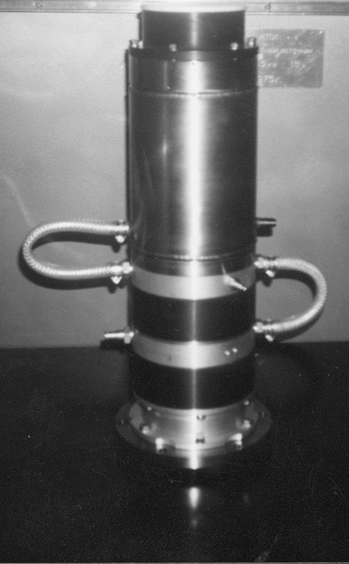 Cold cathode glow discharge electron guns and its` using in ...